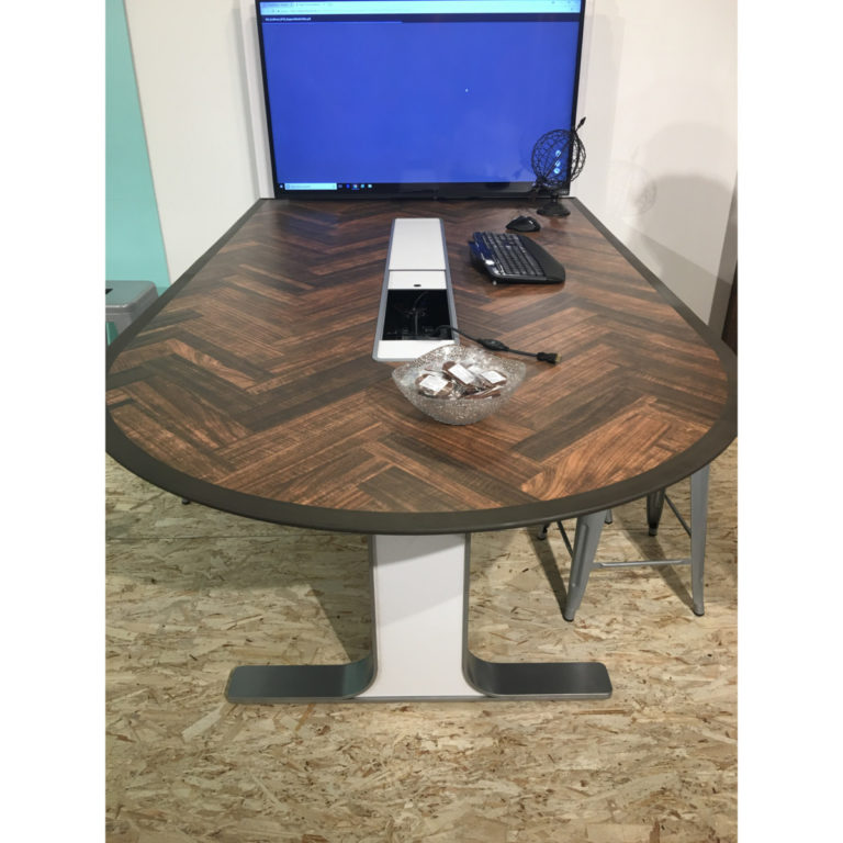 SurfaceWorks RAPPORT® MEDIA Table with Antimicrobial Edge – Better ...